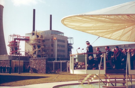 UK marks 60th anniversary of Calder Hall - World Nuclear News